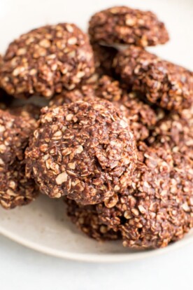 Healthy No Bake Cookies {Less Sugar + No Butter} - Eating Bird Food