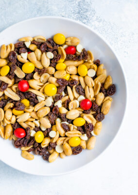 How to Make Healthy Trail Mix - Eating Bird Food
