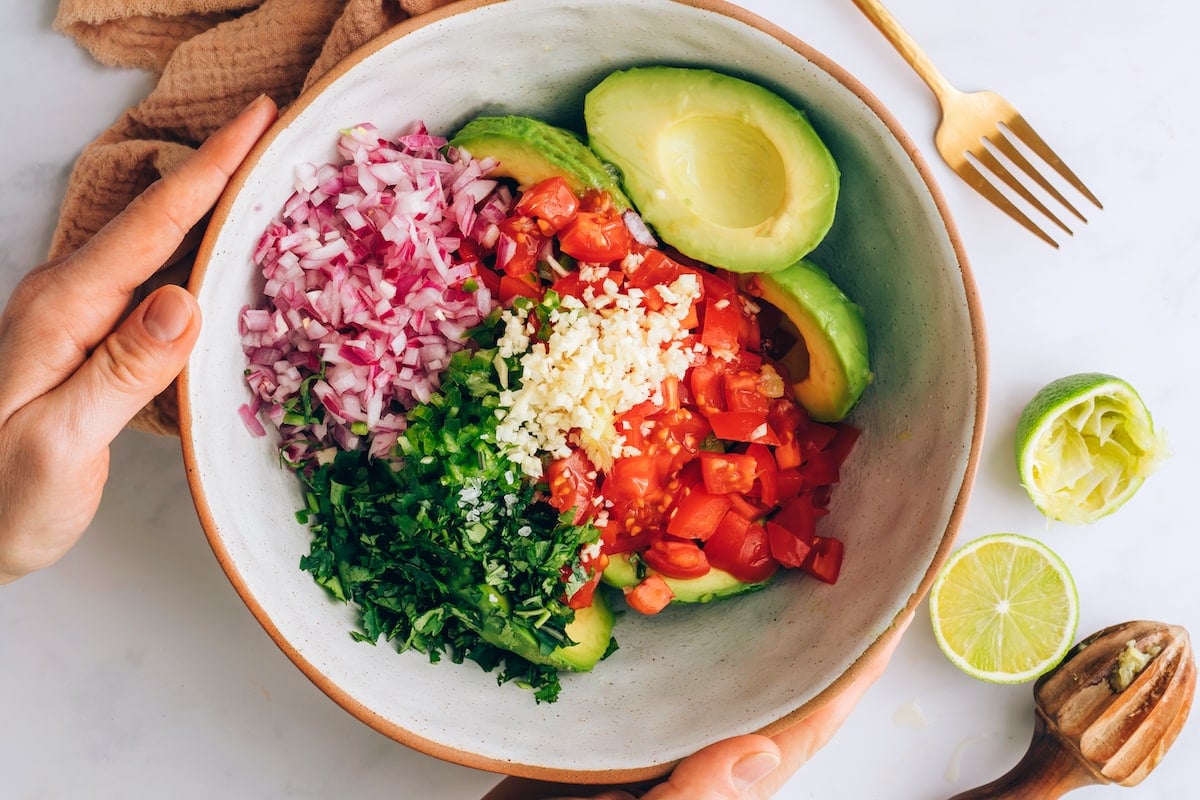 Easy Guacamole - Eating Bird Food