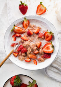 Strawberries and Cream Oatmeal - Eating Bird Food