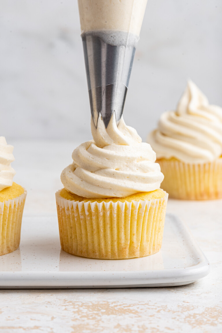 Vanilla Buttercream Frosting - Eating Bird Food