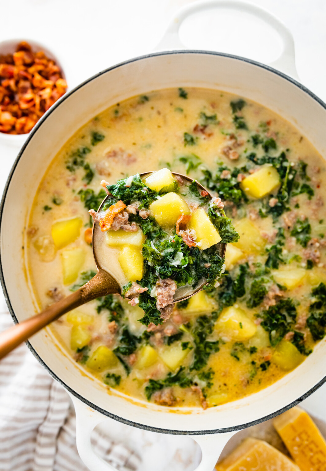 Zuppa Toscana Soup (Olive Garden Copycat) - Eating Bird Food