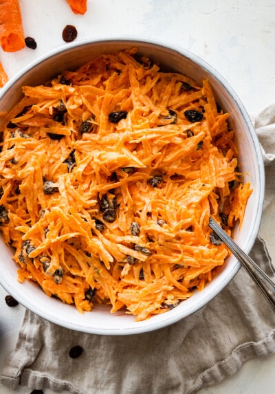 Carrot Raisin Salad Recipe (Quick & Creamy) - Eating Bird Food