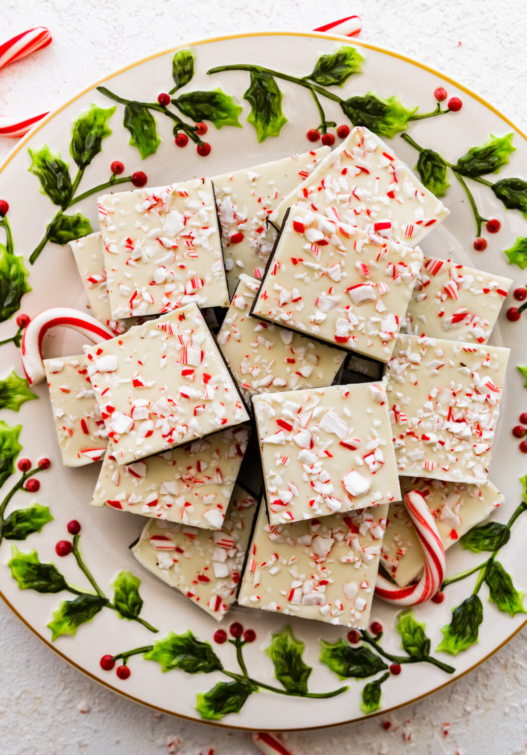 4-Ingredient Easy Peppermint Bark - Eating Bird Food