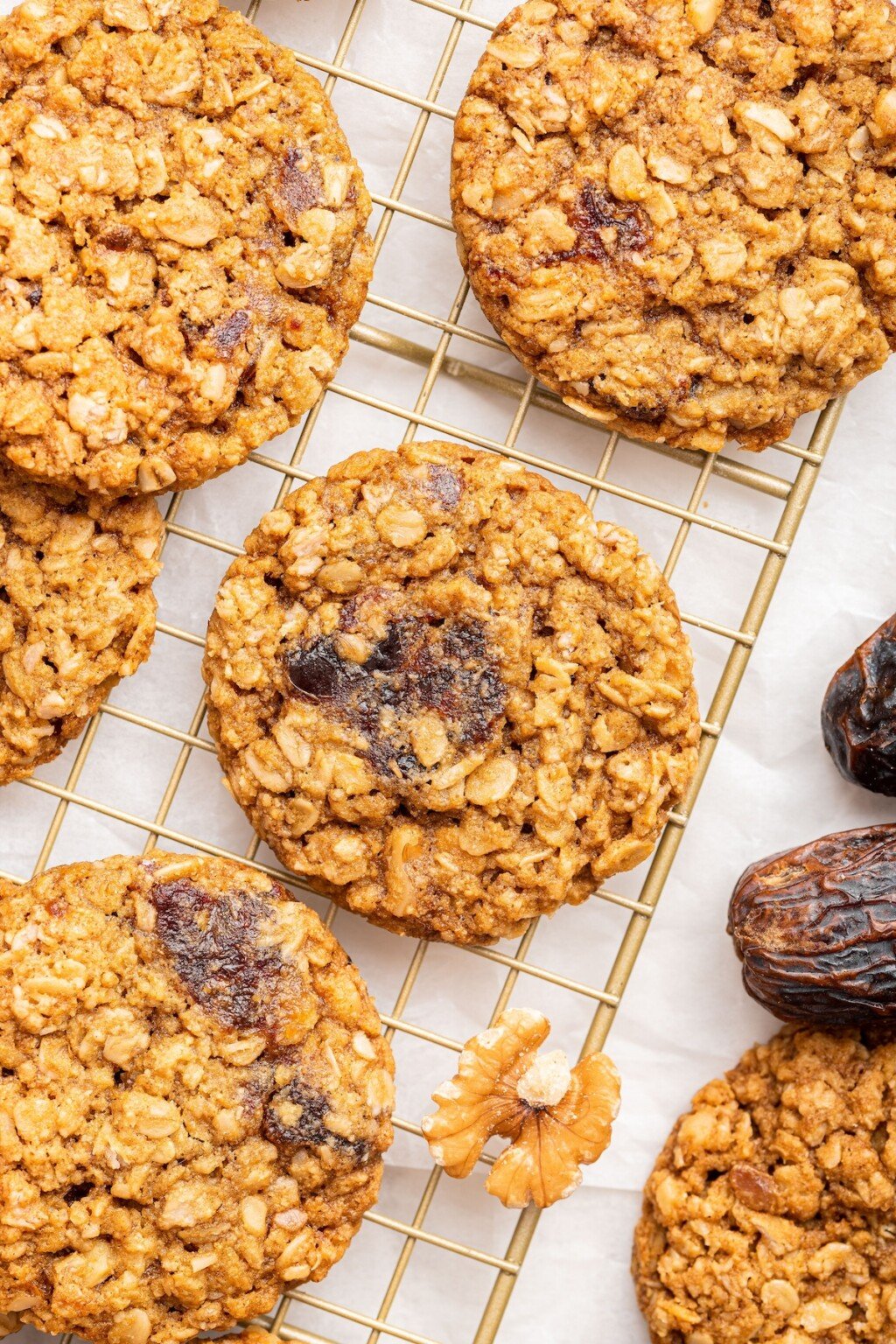Oatmeal Date Cookies - Eating Bird Food