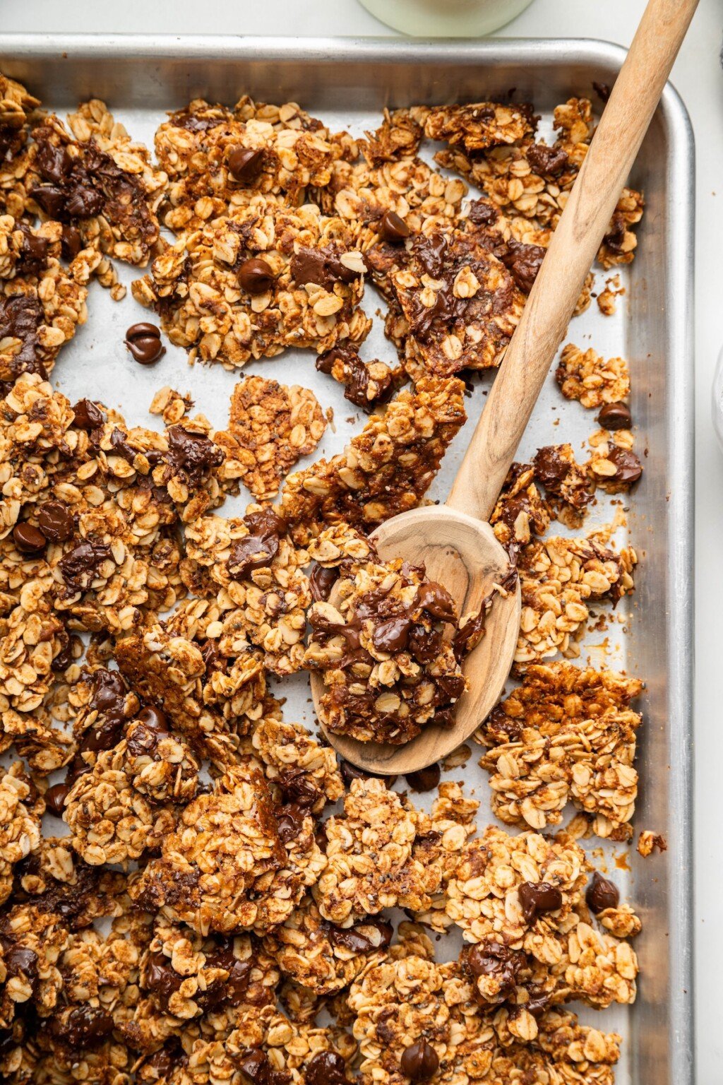Chocolate Chip Cookie Granola (Purely Elizabeth Copycat) - Eating Bird Food