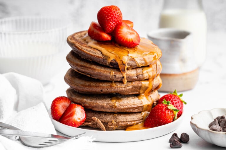 Easy Chocolate Protein Pancakes - Eating Bird Food