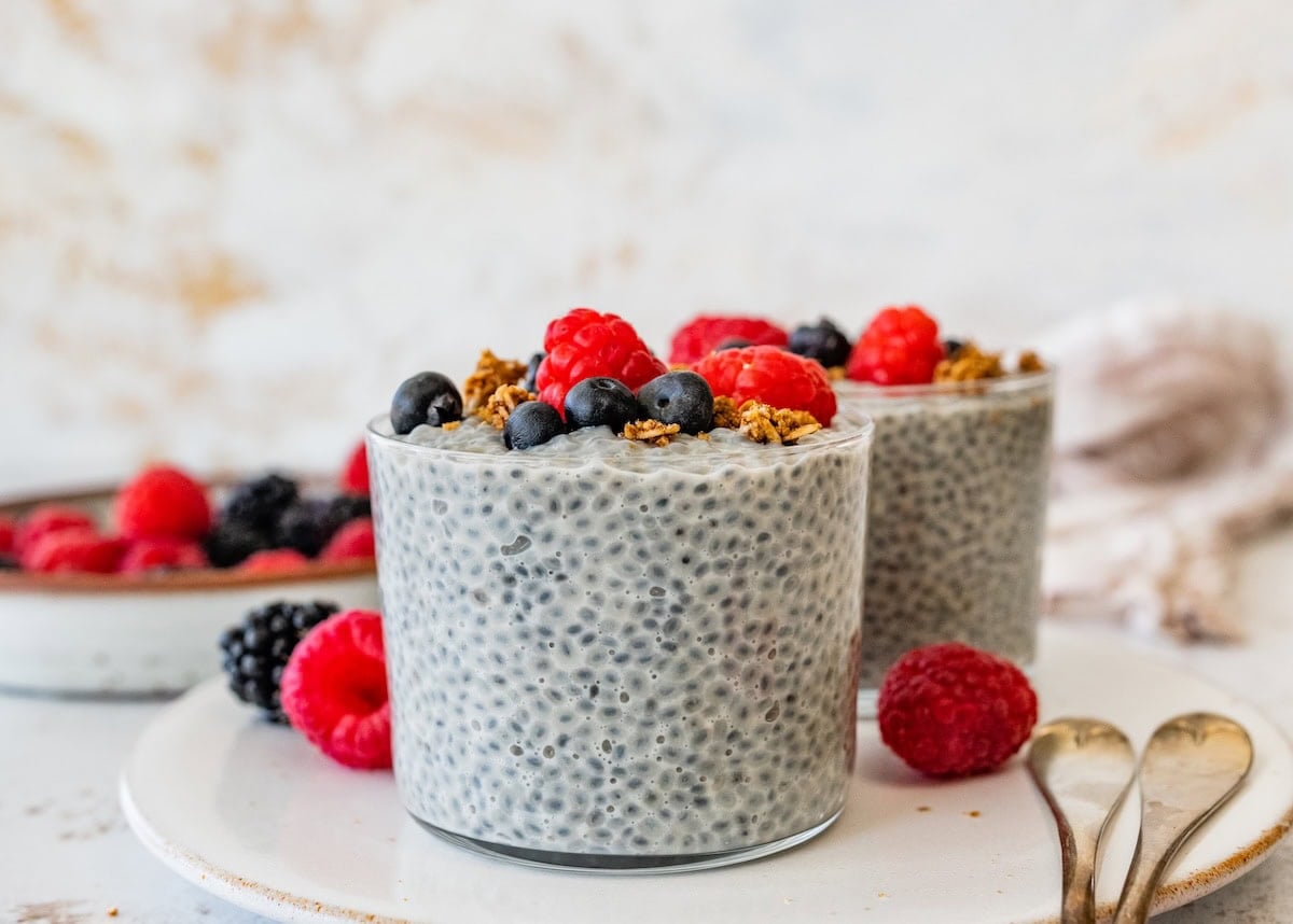 3-Ingredient Basil Seed Pudding (High-Fiber) - Eating Bird Food
