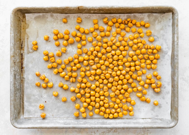 How to Make Crispy Roasted Chickpeas - Eating Bird Food