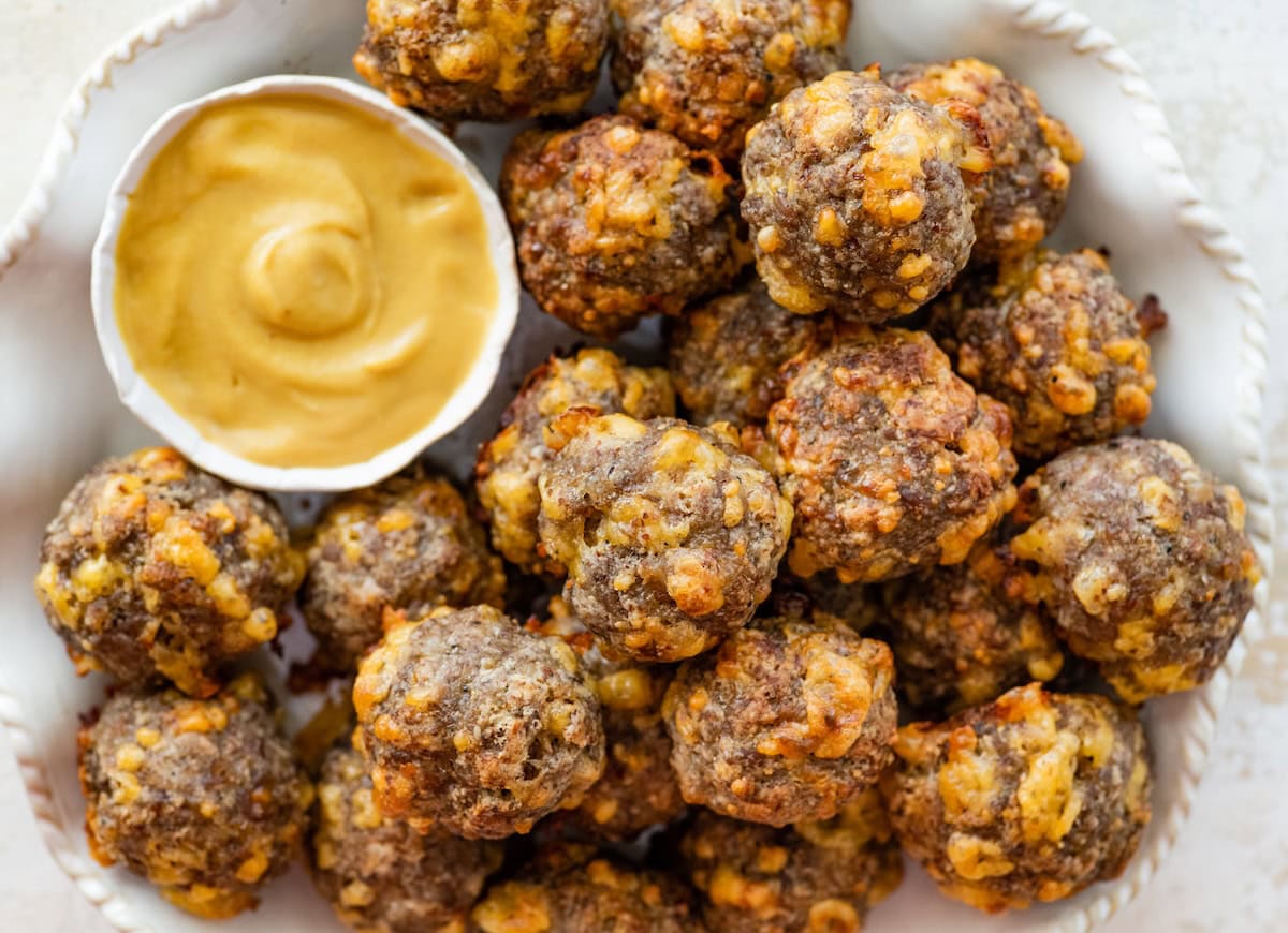 5-Ingredient Sausage Balls (Made with Almond Flour) - Eating Bird Food